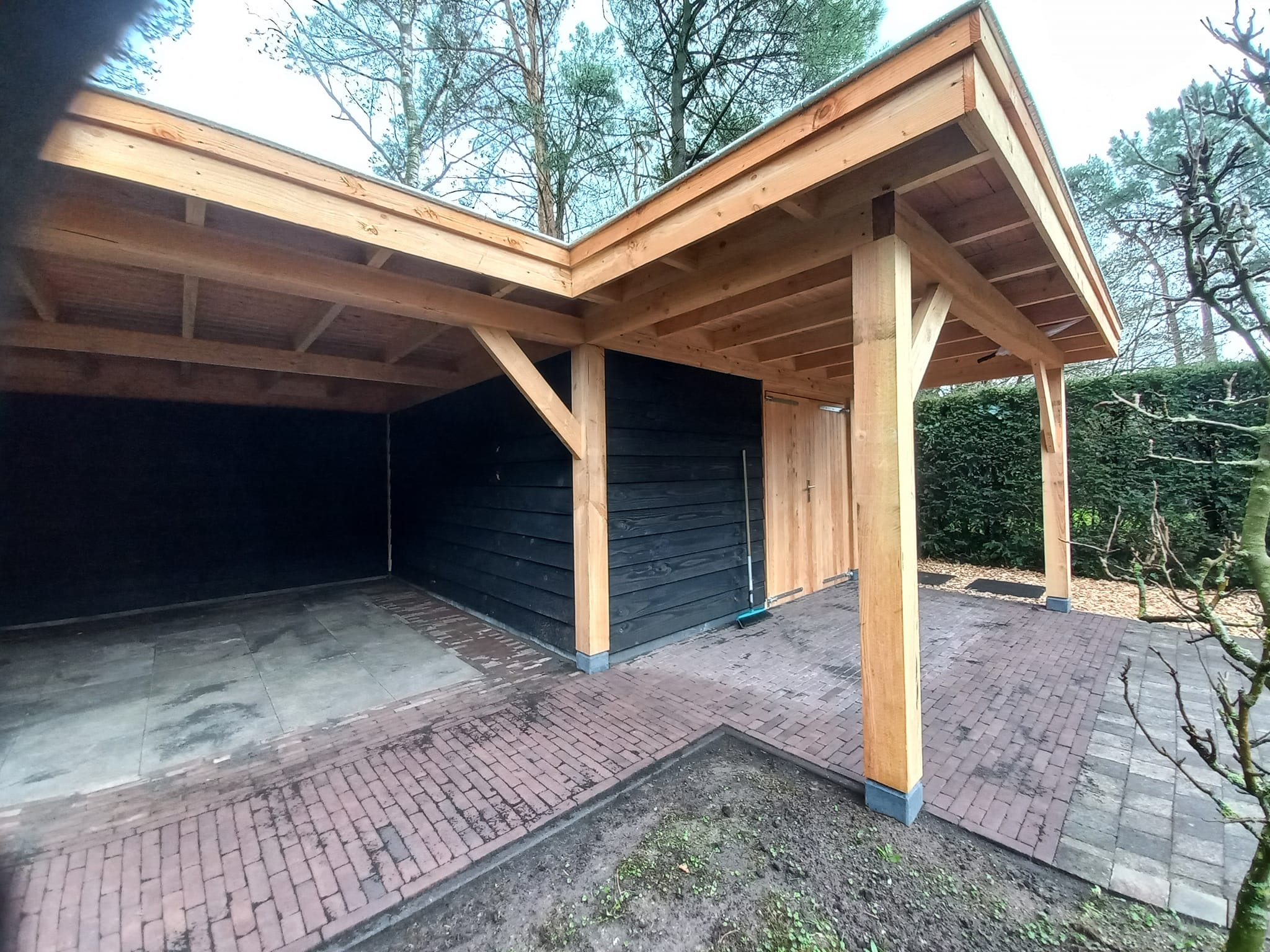 Douglas overkapping op maat